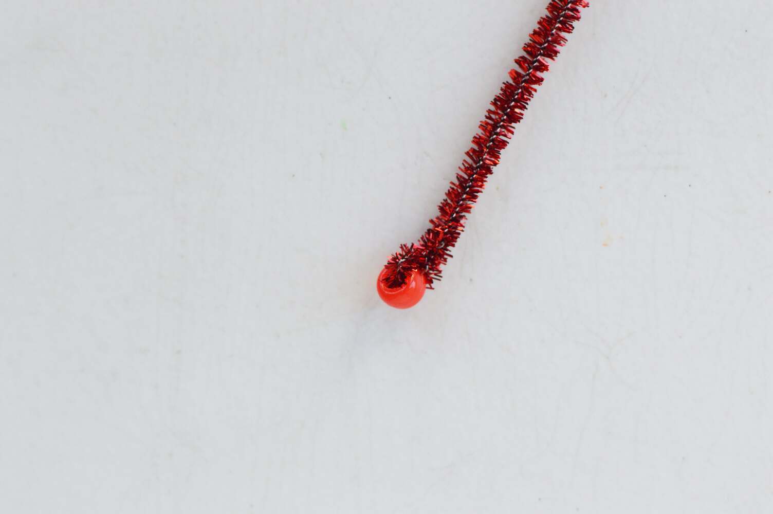How to Make Pipe Cleaner Candy Canes - Mimosas & Motherhood