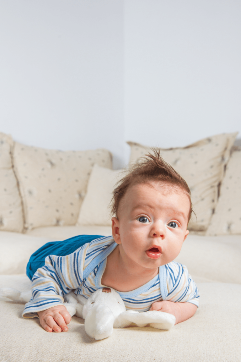 13 Engaging Activities for Your 1 Month Old Baby - Mimosas & Motherhood