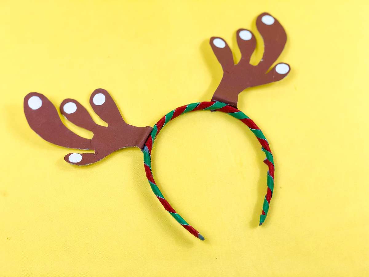 12 Reindeer Crafts for Kids - Mimosas & Motherhood
